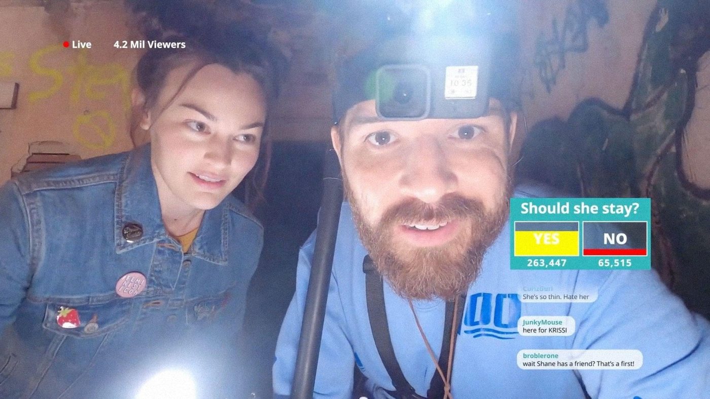 [HorrorScience] Deadstream: La Transmisión en Vivo que Despierta el Terror en una Casa Embrujada ...